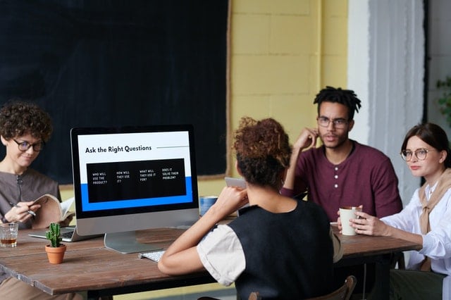 How to Speak Up in English in a Formal Meeting or Conversation