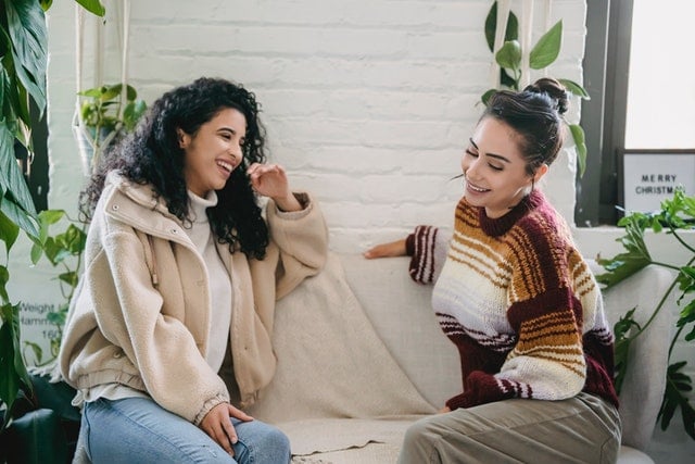 AEE 597: How to Catch Up with an Old Friend in English | All Ears ...